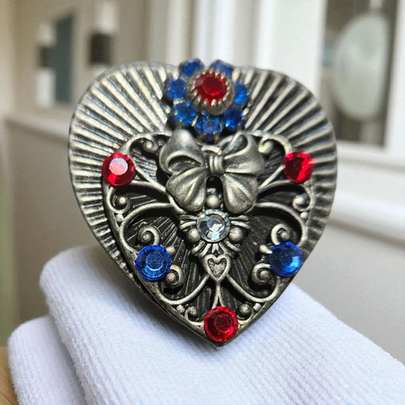 jane | Jewelry | Vintage Jane Heart Brooch Red And Blue Rhinestones ...